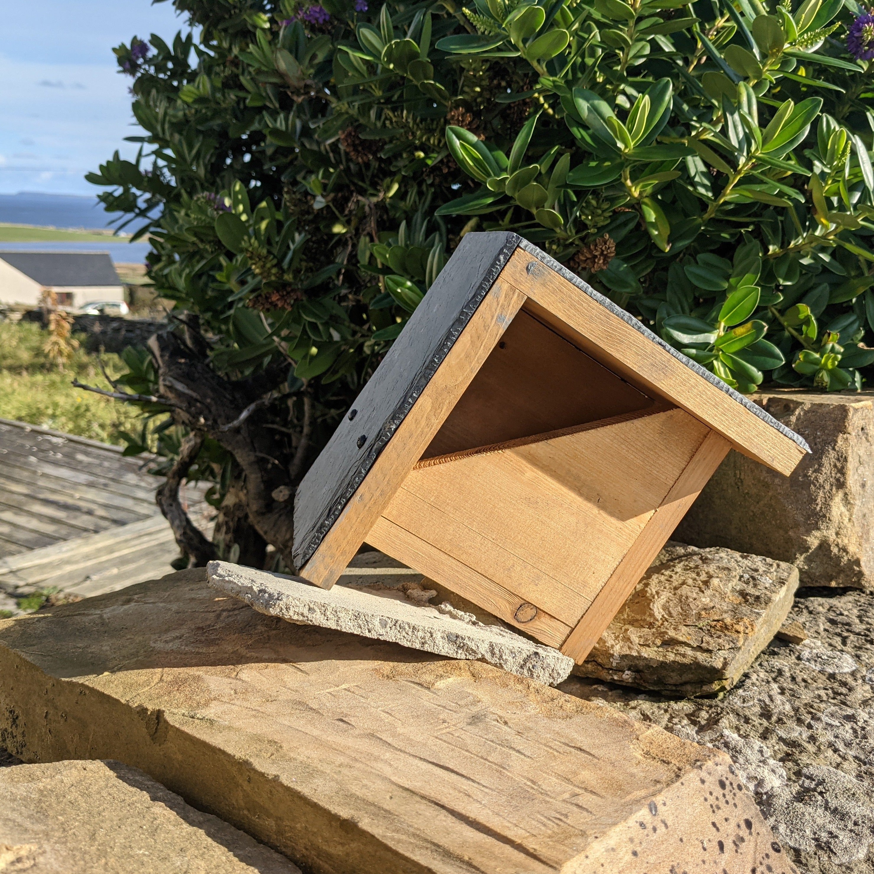 Johnston and Jeff Robin Nest Box Slate – Island Farm Shop